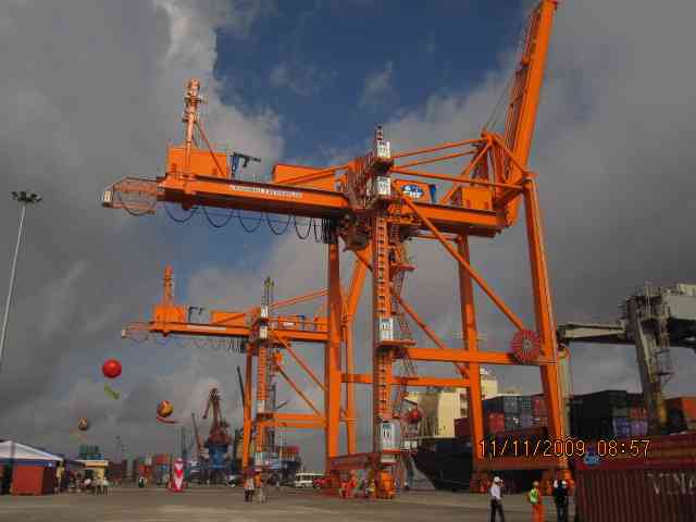 Container handling gantry crane – IBS HEAVY INDUSTRY